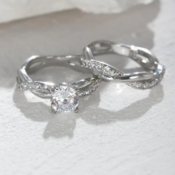 Jewelry | 18k Gold Plated Two Piece Ring Set | Poshmark